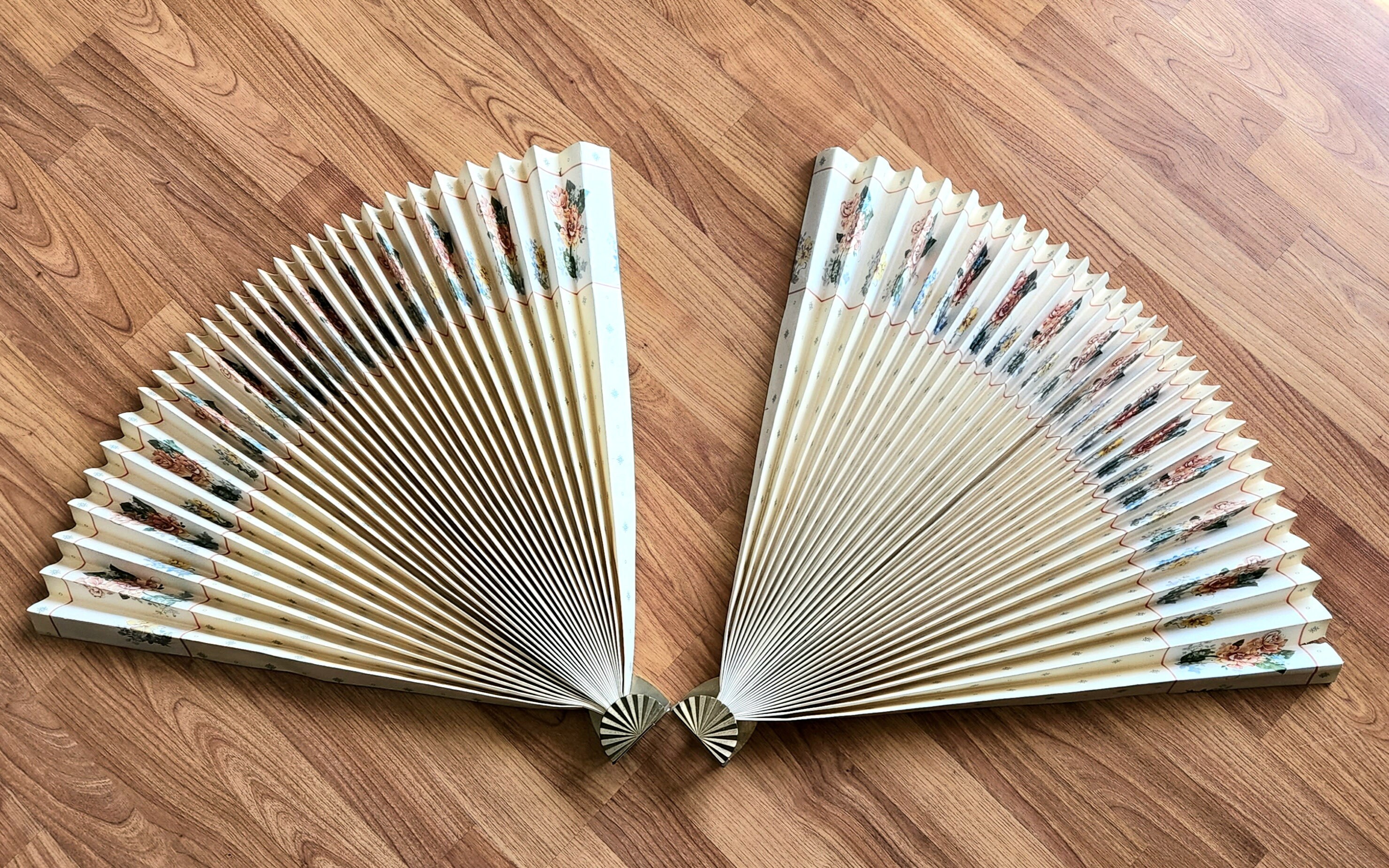 Vintage Large Paper Fans - Pair - Home Decor - Made in Taiwan - 21 ...
