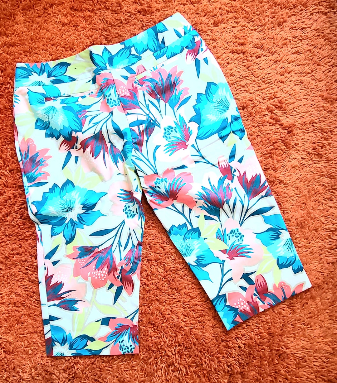 Women's Worthington Multi-Color Capris - Made in Indonesien- Größe 12 ...