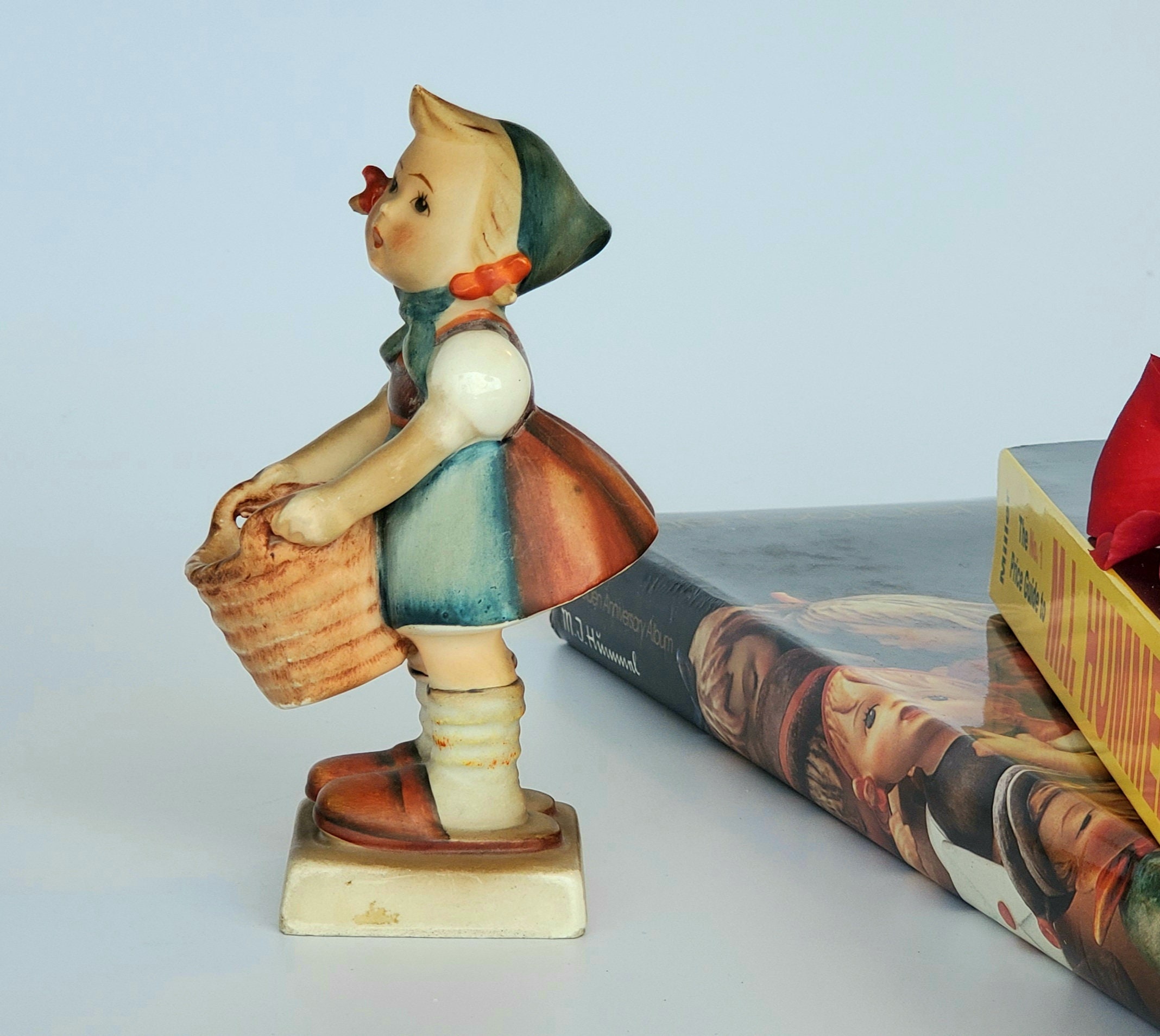 Hummel Figurine Number 73 Little Helper TMK 2 - Etsy