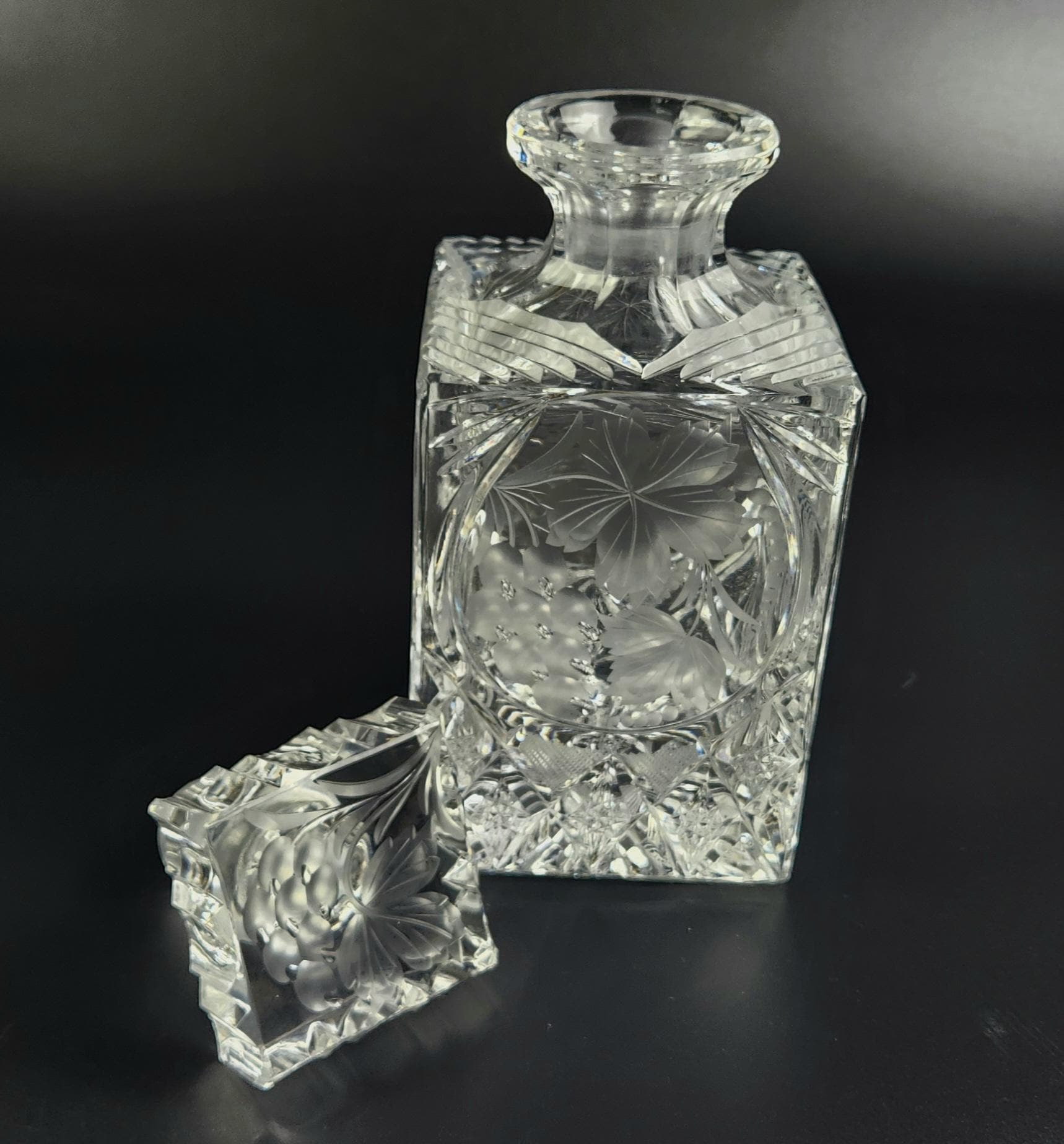 Vintage - Crystal Whiskey Decanter & Stopper - Resembles Nachtmann ...