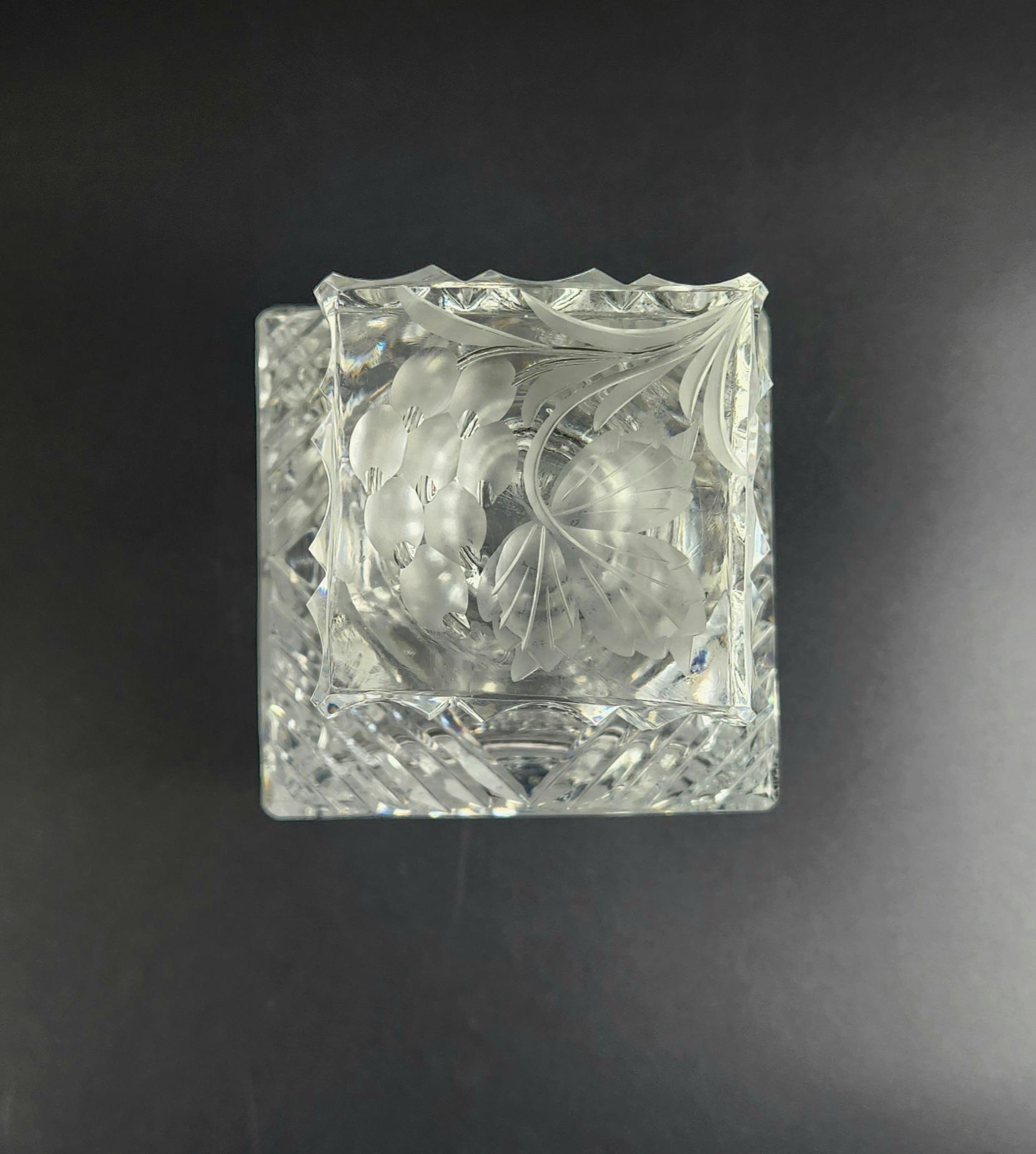 Vintage - Crystal Whiskey Decanter & Stopper - Resembles Nachtmann ...
