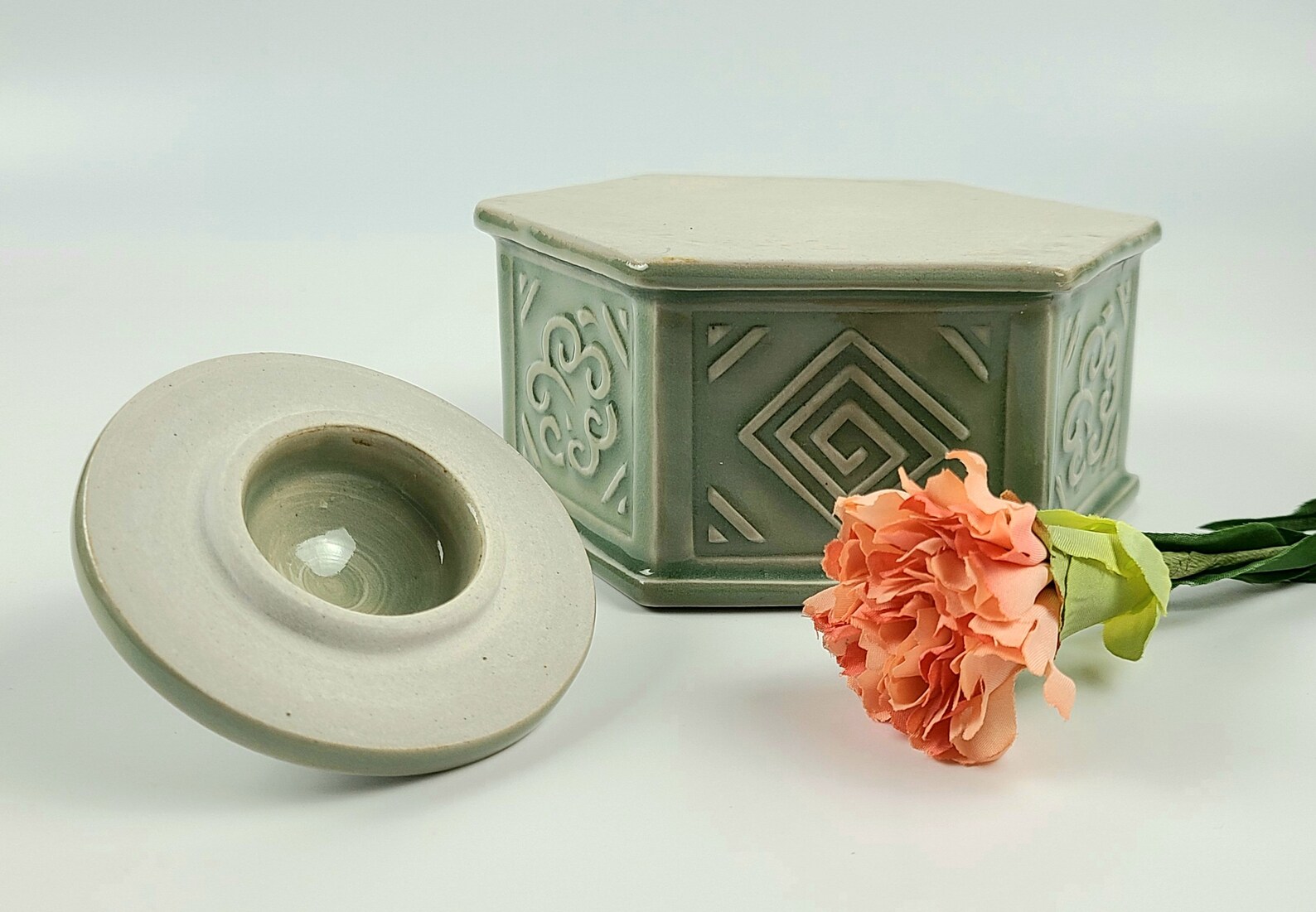 Vintage Ceramic Box With Lid Beautiful Pastel Green Pottery - Etsy