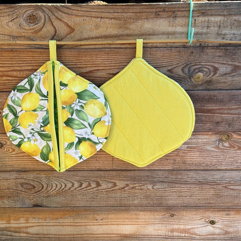 Lemon Pot Holders: Handcrafted Cotton Slip-on Oven Mitts, Kitchen Decor ...