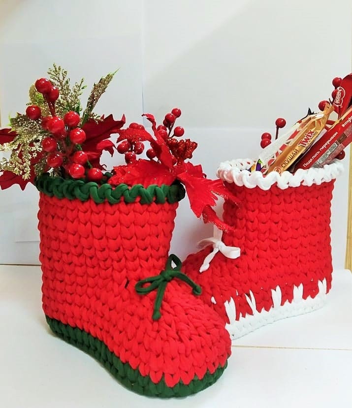 Santa Claus Boots. Christmas Present. Christmas Basket. Christmas ...