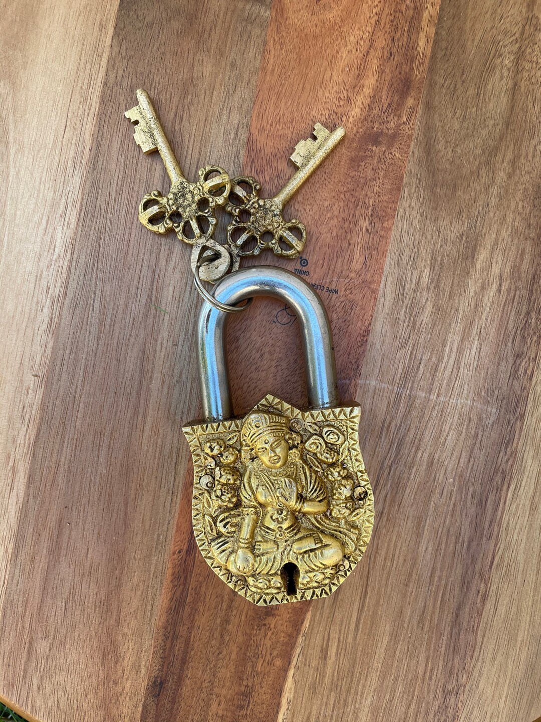 Small Lords Whitetara Antique Vintage Looking Padlock Gate Lock ...