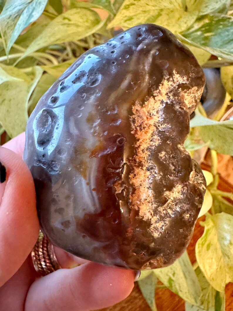 Enhydro Agate - Ancient Water Pocket - Chalcedony - Emotional Healing ...