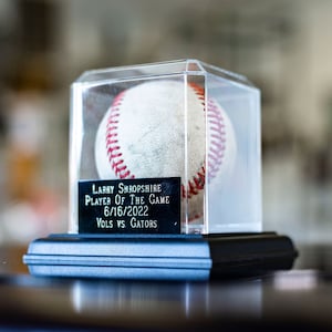 Clear BASEBALL Display, With Name Plate | HOME RUN or Game Ball Display ...