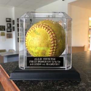Clear SOFTBALL Display, With Name Plate | HOME RUN or Game Ball Display ...