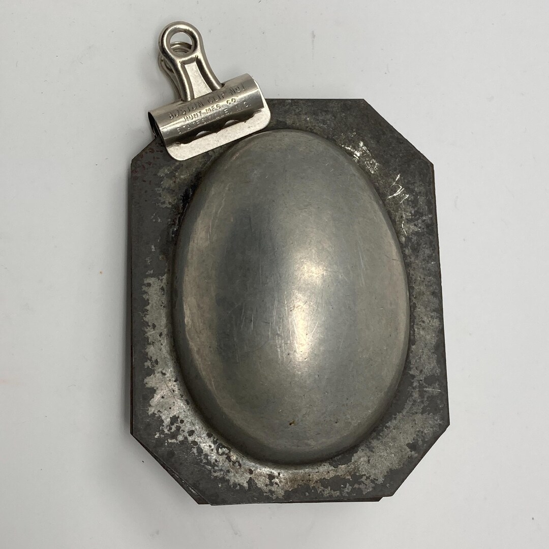 Vintage 2-sided Metal Egg-shaped Chocolate Mold. 3 1/2 X 2 1/2" Egg. - Etsy