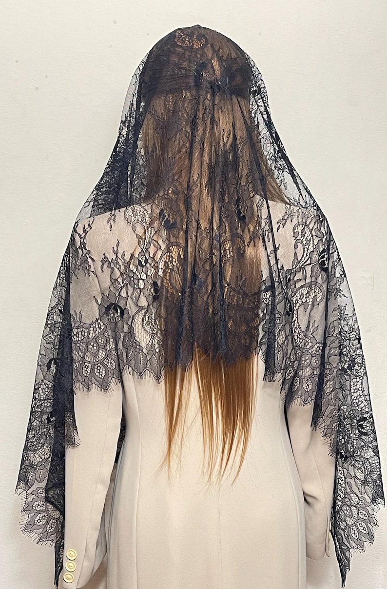 Black Chapel Mantilla Vintage Inspired French Lace - Etsy