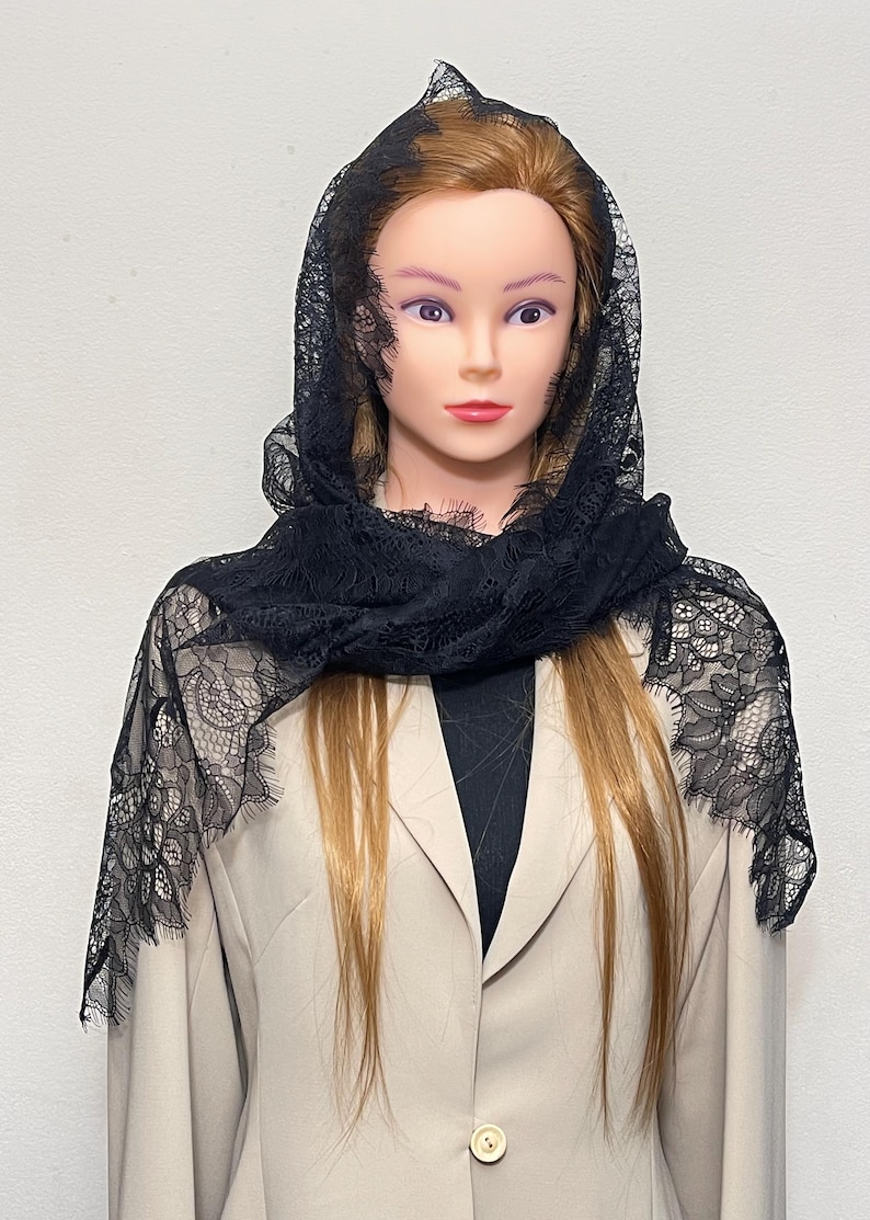 Black Chapel Mantilla Vintage Inspired French Lace - Etsy