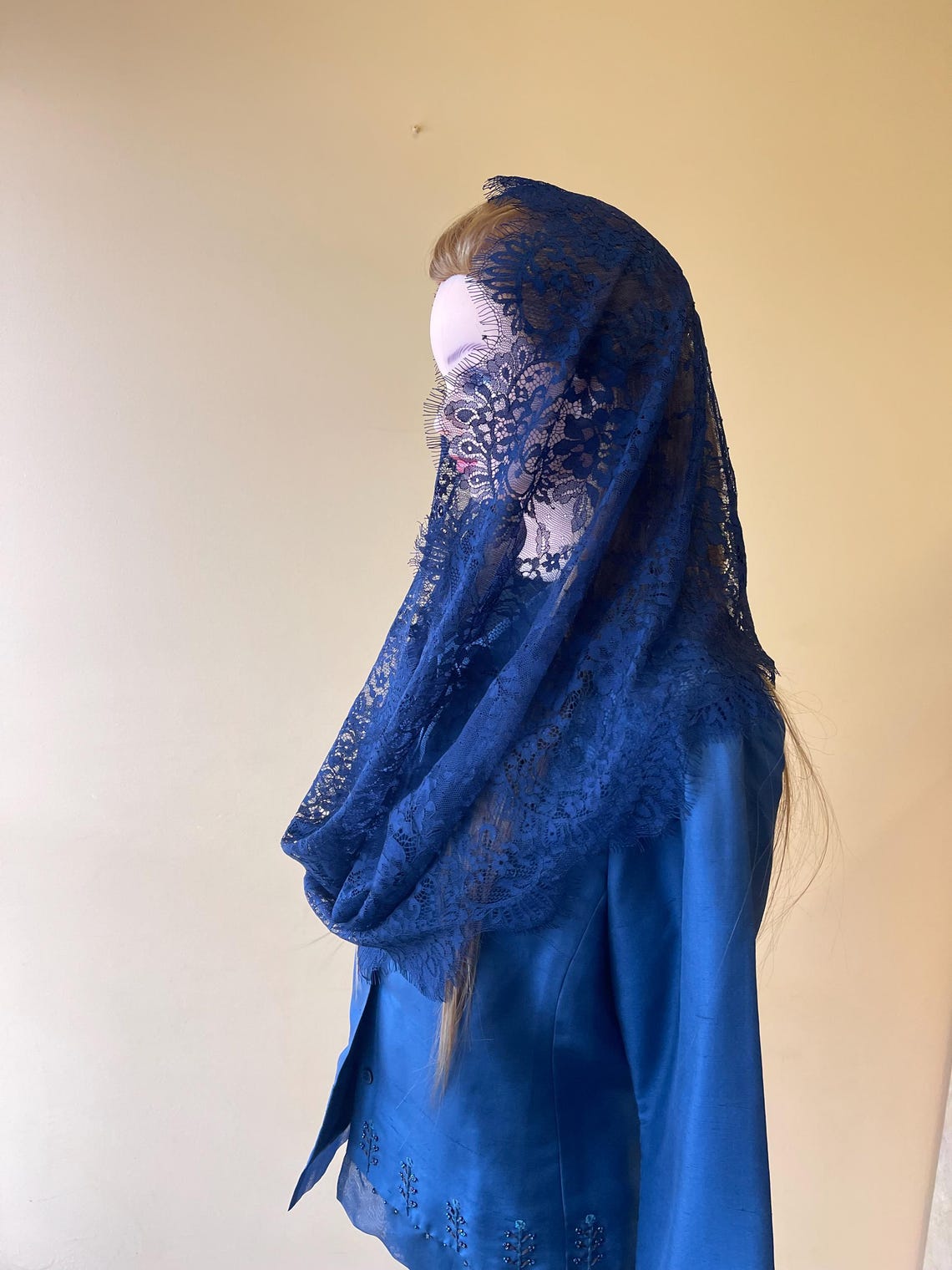 Blue French Lace Chapel Veil, Infinity Mantilla Veil - Etsy