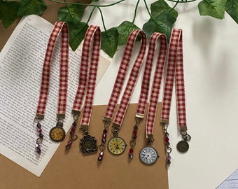 Book Lovers Clock - Etsy