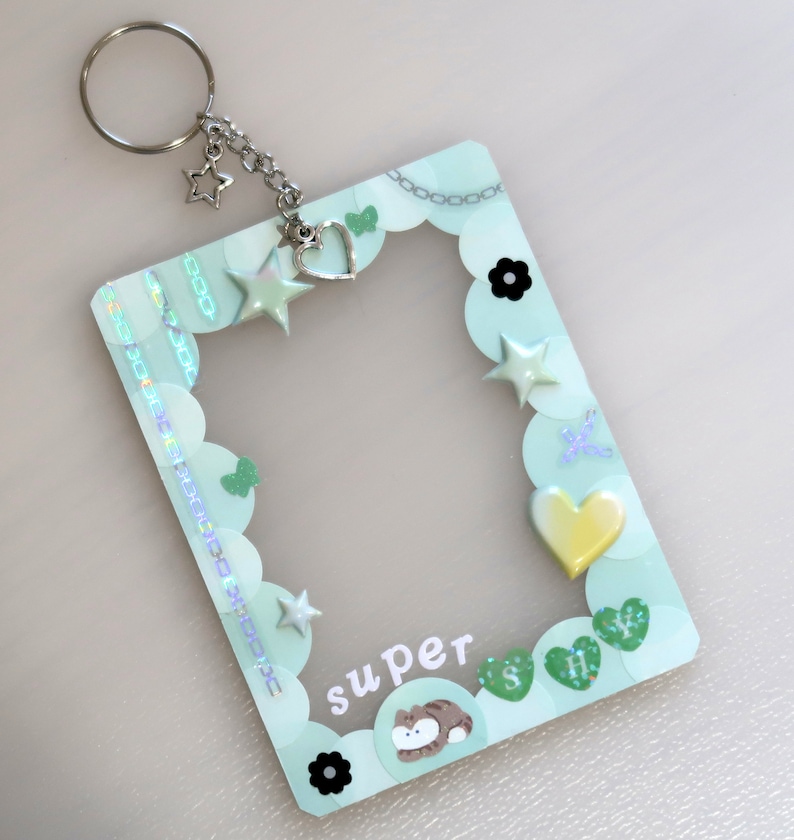 Super Shy ʚɞ Decorated Toploader Keychain - Etsy