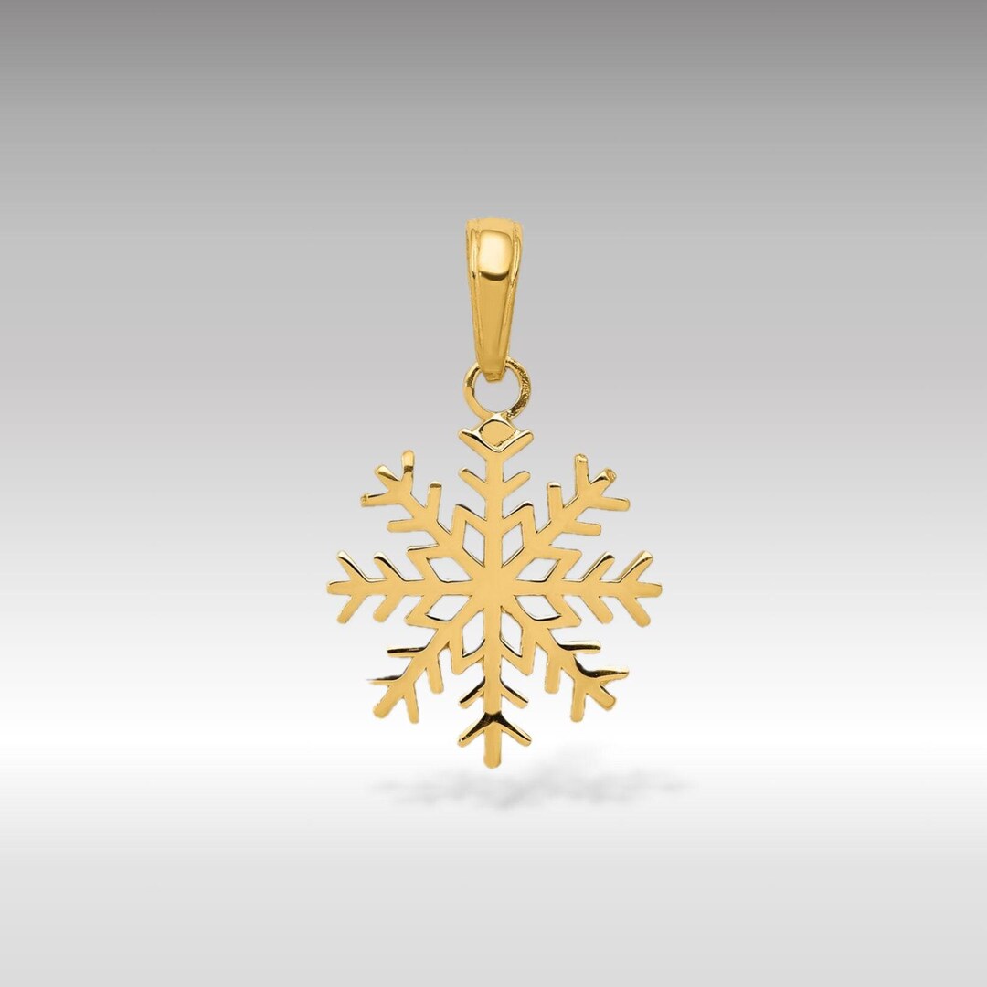 14K Yellow Gold Intricate Snowflake Charm Necklace Pendant - Detailed ...