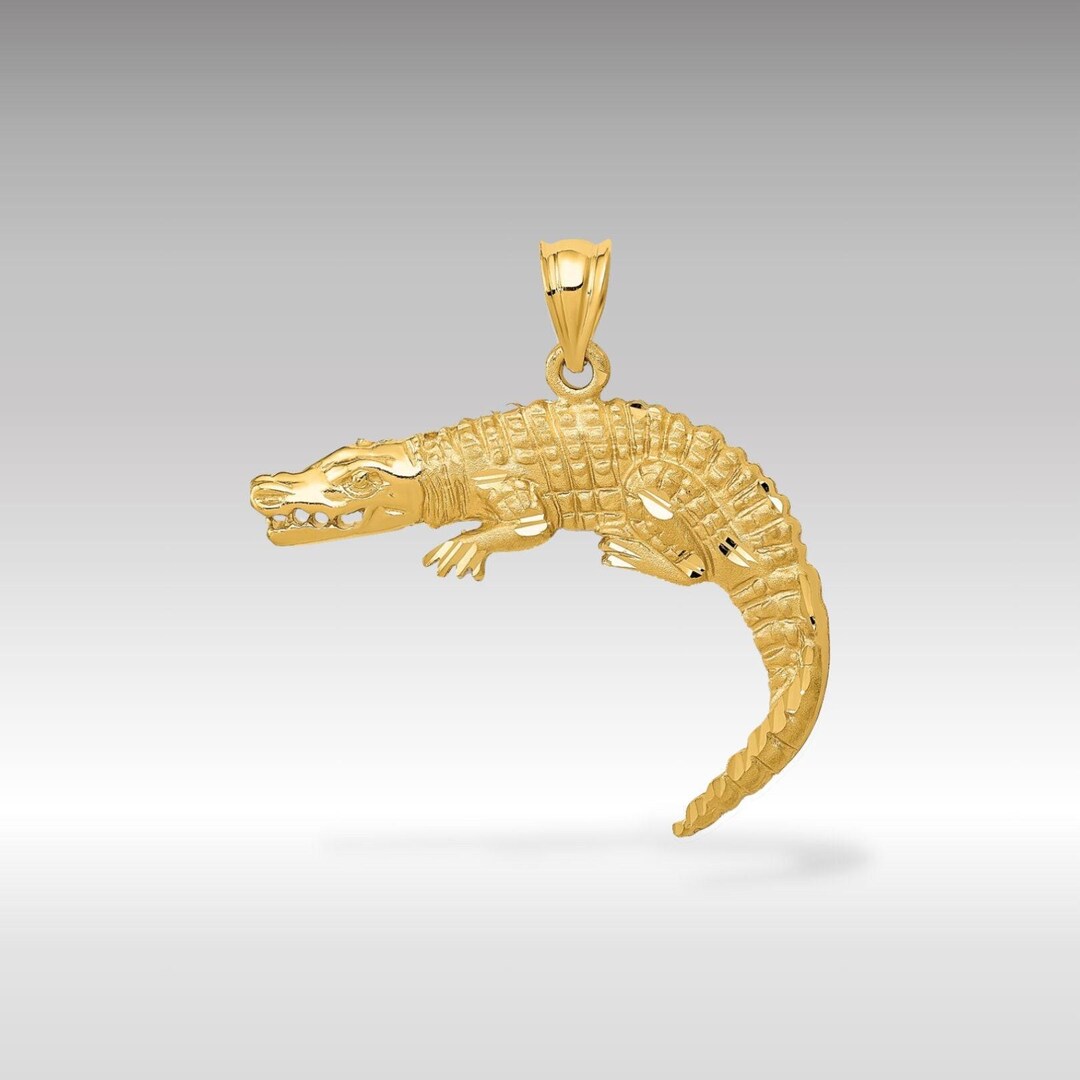 14K Gold Alligator Pendant: Textured Crocodile Necklace - Etsy
