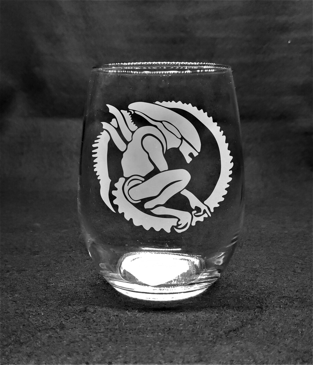 Aliens Inspired Xenomorph Etched Shot Glass, Wine Glass, Whiskey Glass ...