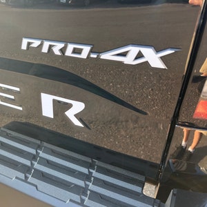 SV 4x4 Emblem Overlay 2022-2024 Nissan Frontier Prox Pro4x Sv Tons of ...