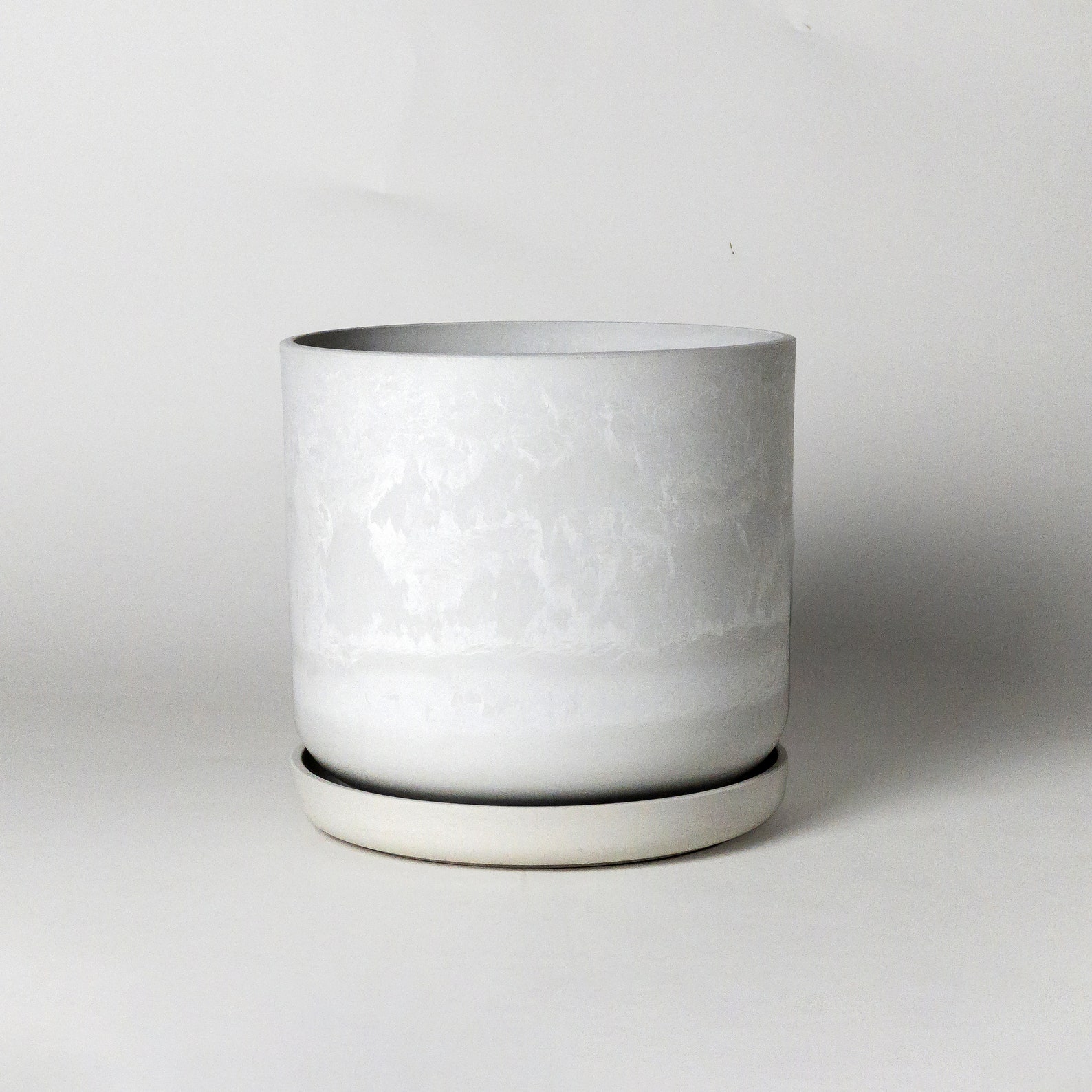 9 Planter Pot With Saucer Drainage Hole & Plug Modern - Etsy