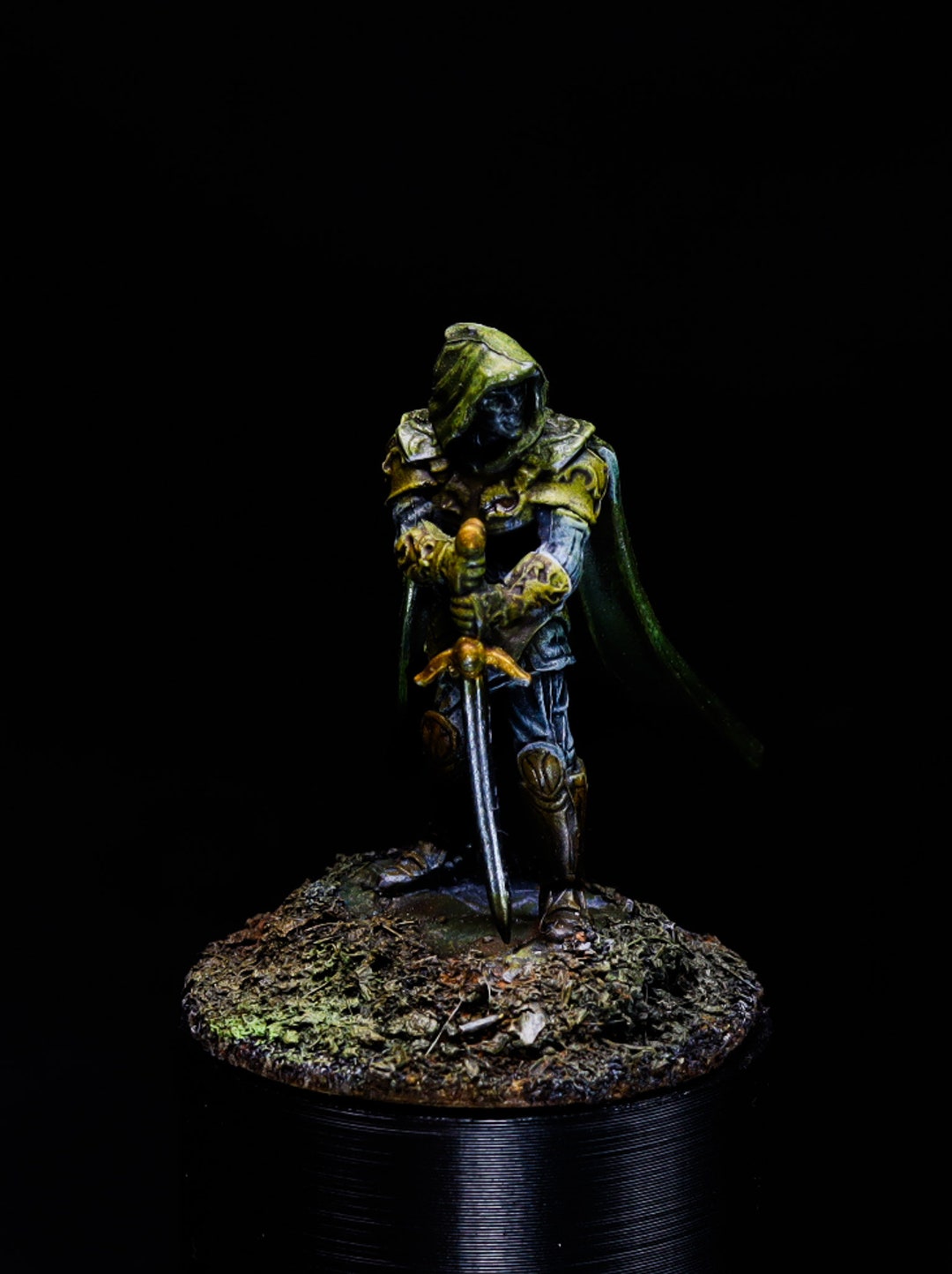 D&D Human Theif Rogue Miniature, Dungeons and Dragons, Hand Painted ...