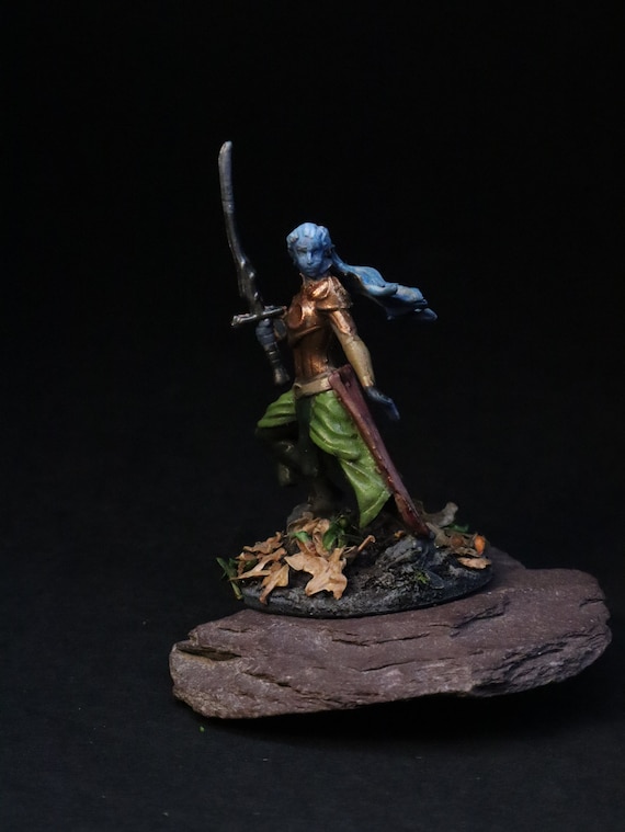 D&D Drow Half Elf Ranger Thief Miniature Dungeons and | Etsy UK