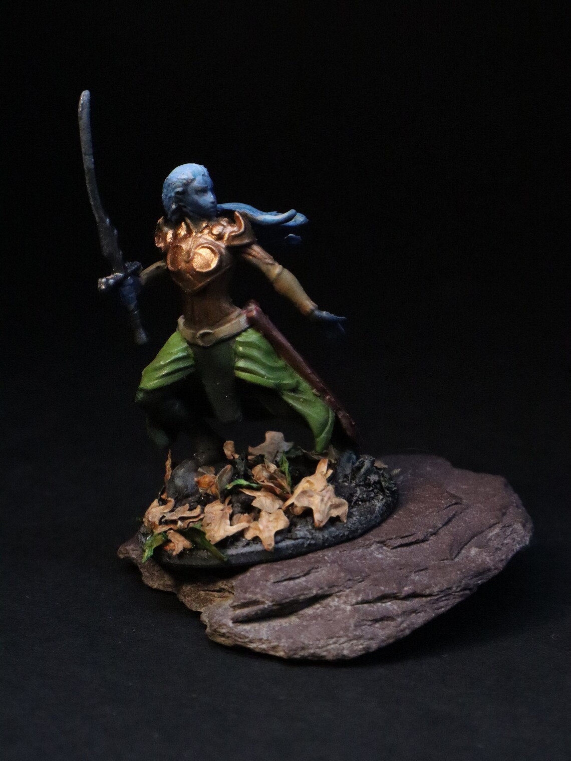 D&D Drow Half Elf Ranger Thief Miniature Dungeons and | Etsy UK