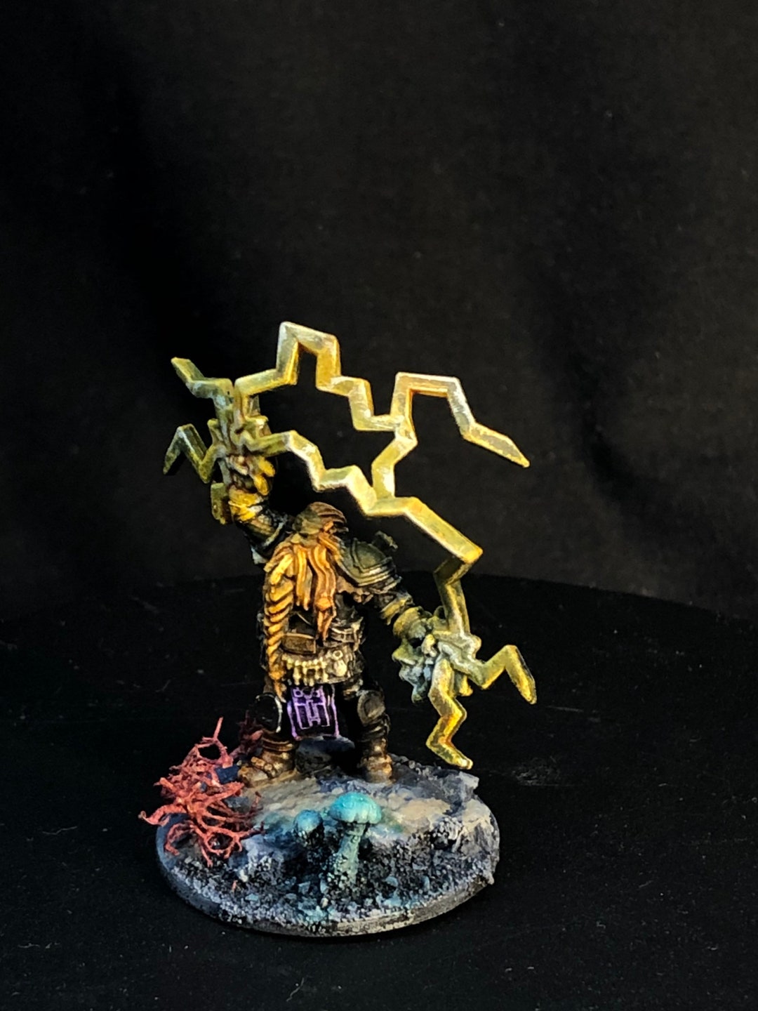 Dwarf Paladin D&D Mini, Cleric Miniature, Dungeons and Dragons, Hand ...