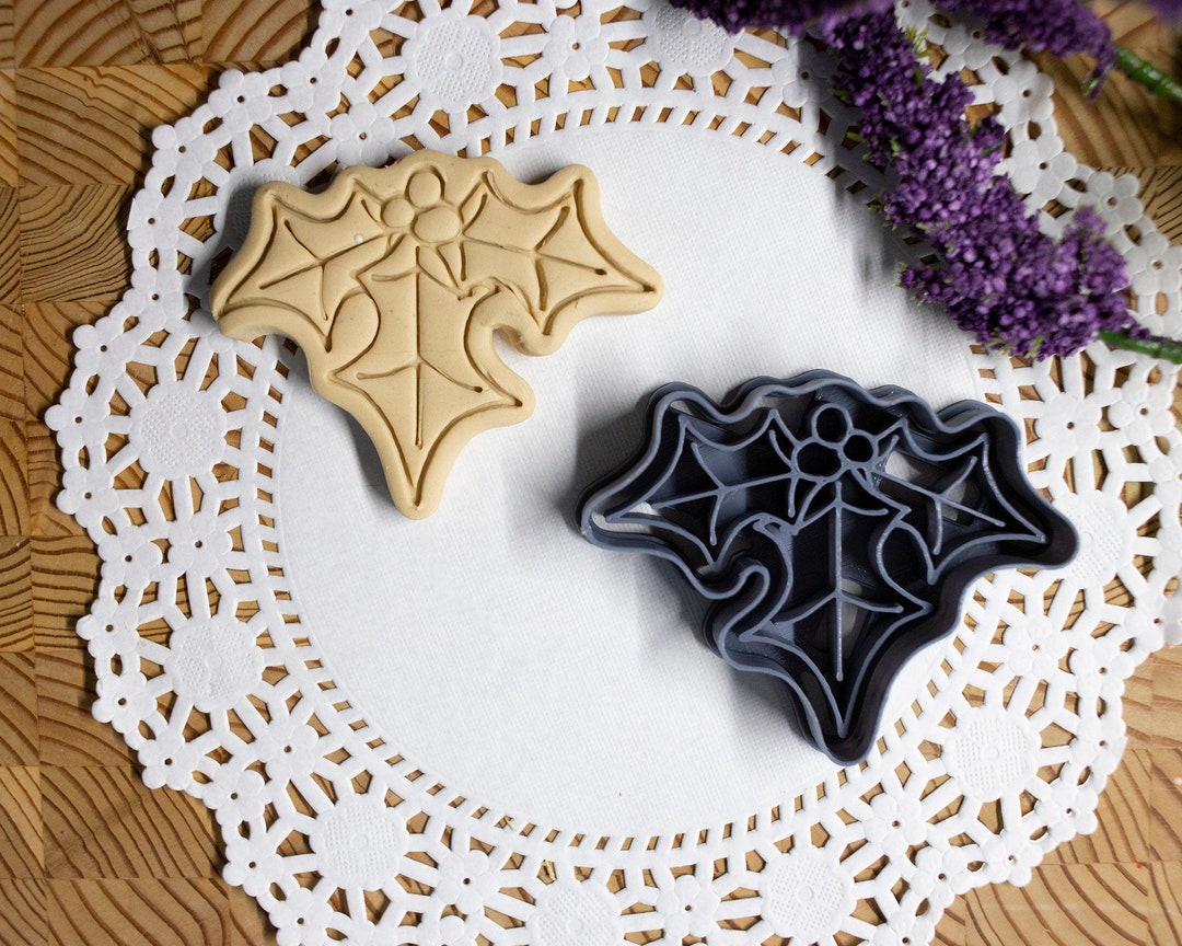 Holly Cookie Cutter - Etsy