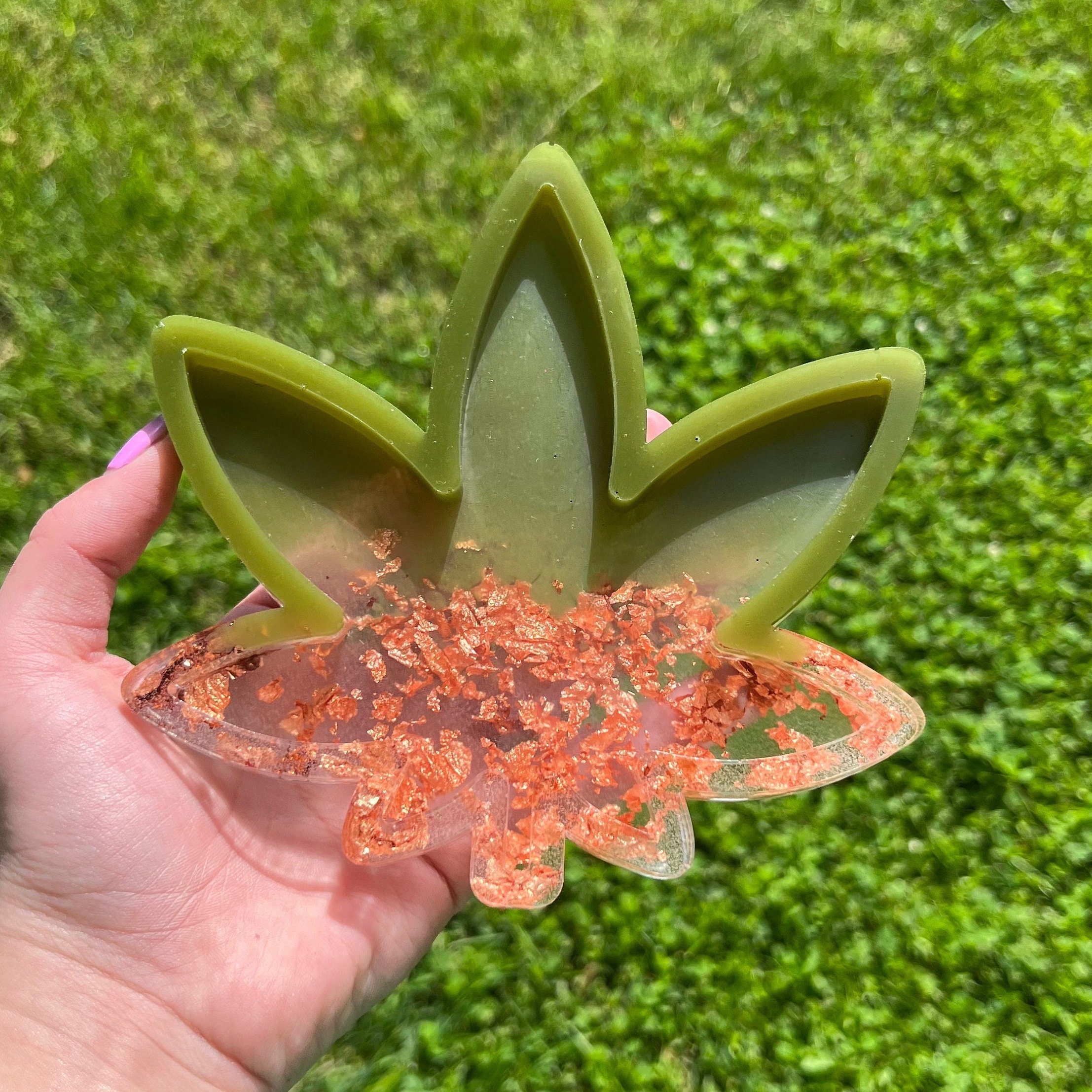 Weed Leaf Ashtray - Etsy