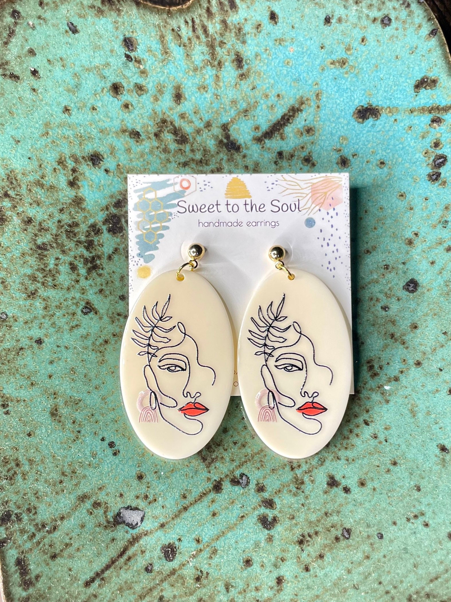 THE IT GIRL | White Earrings | Line Drawing Earrings | Face Earrings ...