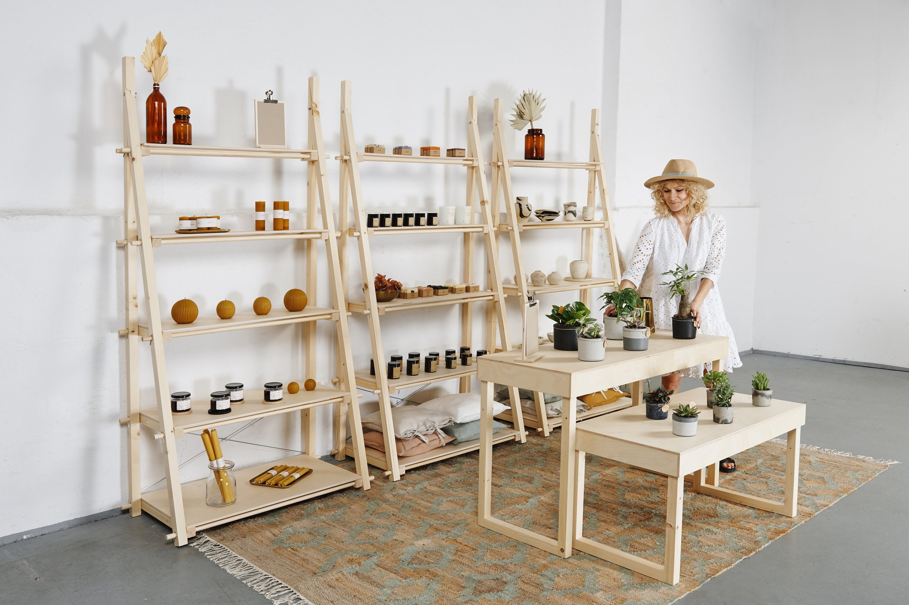 Display Shelves | atelier-yuwa.ciao.jp