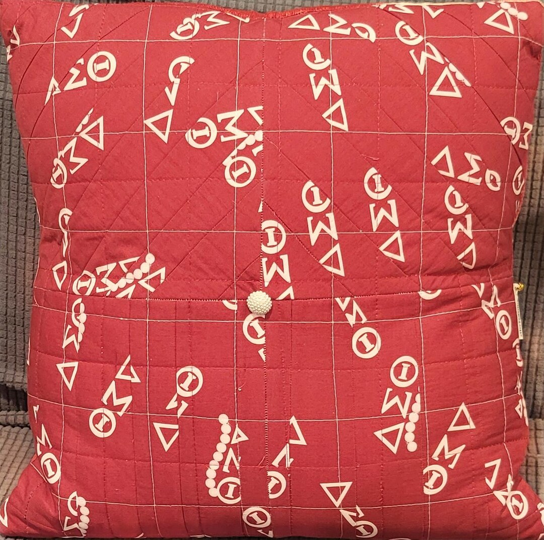Delta Sigma Theta Quilted Pillow: Red Patchwork With Pocket - Etsy
