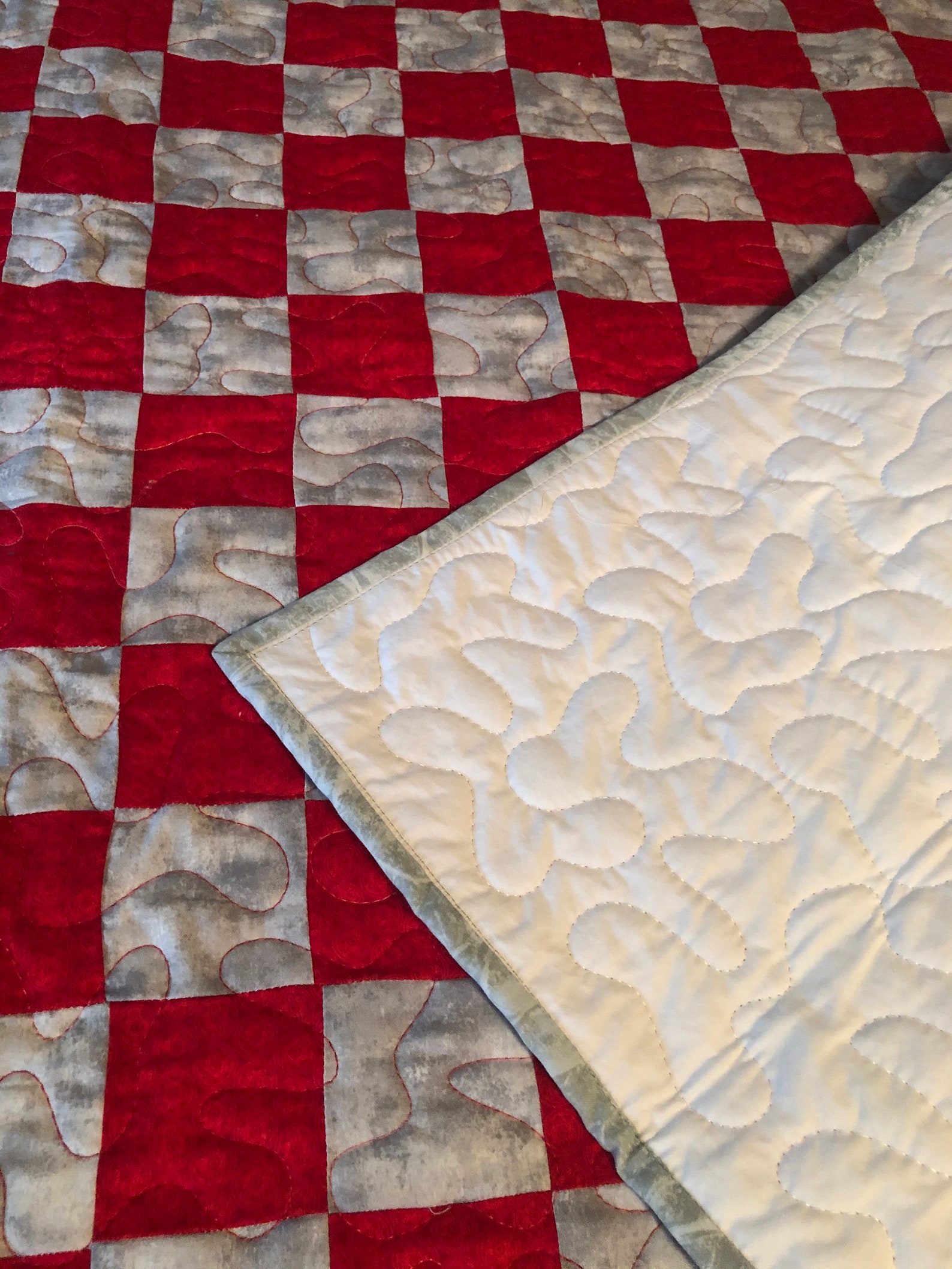Red & Gray Checkerboard Quilt - Etsy Israel