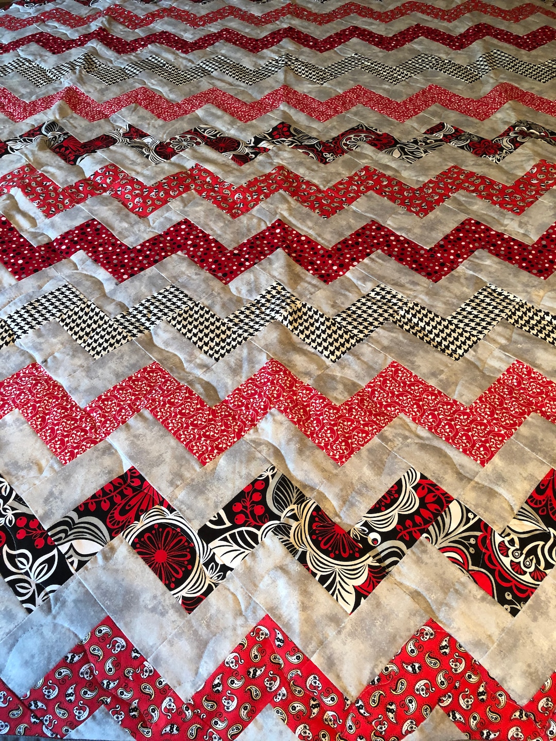 Red - Black - Gray Chevron Handmade Quilt - Etsy