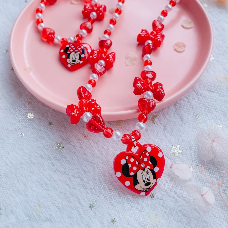 Minnie Mouse Name Necklace - Etsy