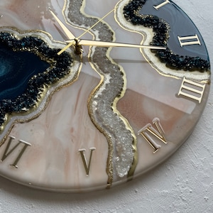 Geode Resin Clock Resin Art Wall Clock Unique Home Decor Wedding Gift ...