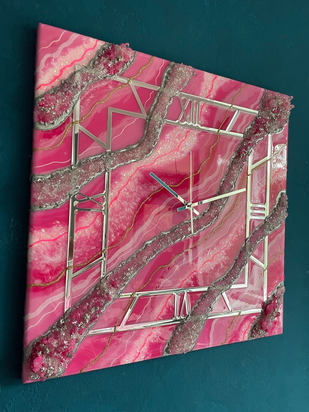 Resin Square Geode Clock, Geode Fuchsia Crystal Clock, Resin Art ...