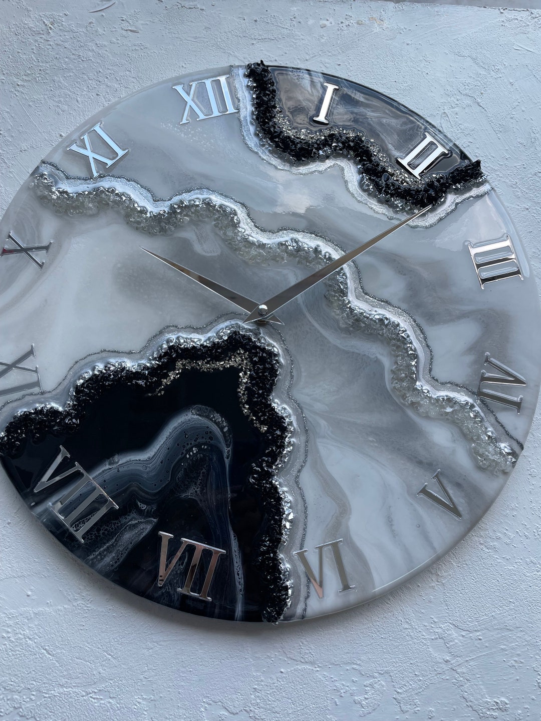 Resin Geode Clock, Resin Art, Geode Art, Resin Geode Wall Art, Black ...