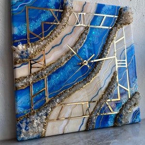 Resin Square Blue Beige Geode Clock, Geode Beige Crystal Clock Resin ...