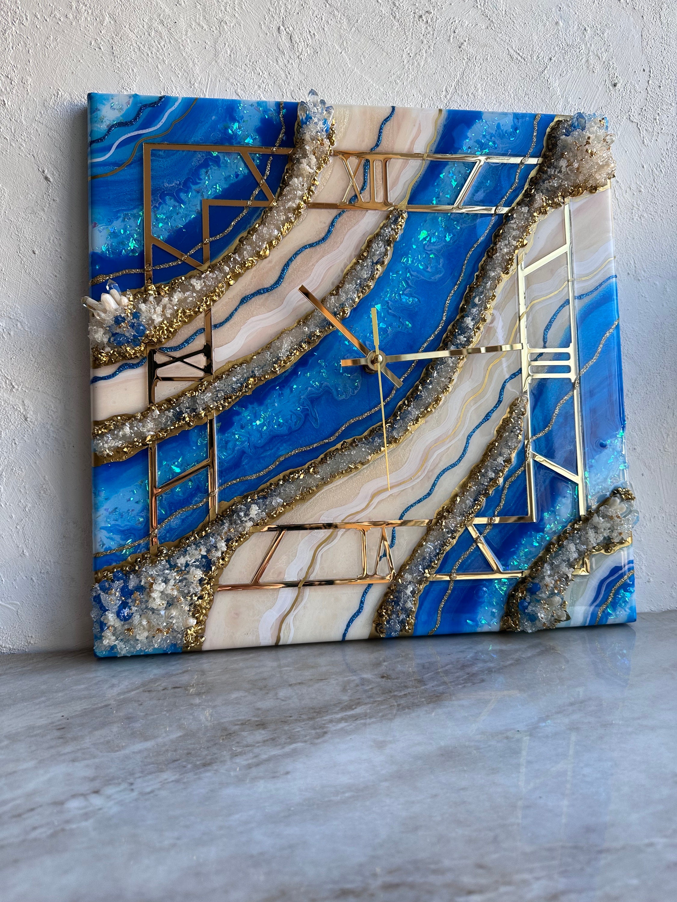 Resin Square Blue Beige Geode Clock, Geode Beige Crystal Clock Resin ...
