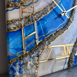 Resin Square Blue Beige Geode Clock, Geode Beige Crystal Clock Resin ...