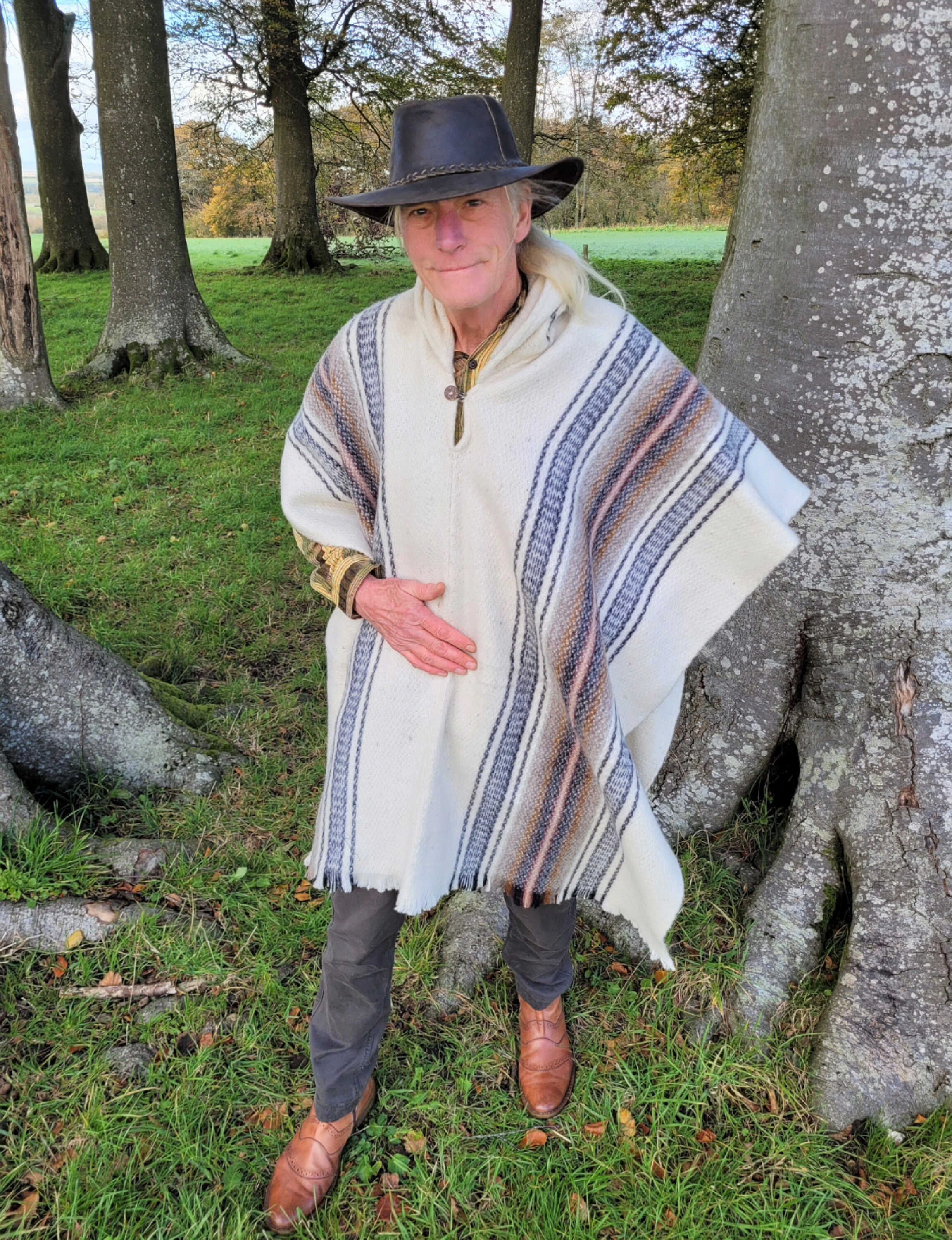 Hand Woven Warm Soft Woolen Hooded Ecuadorian Ponchos Ethically Made ...