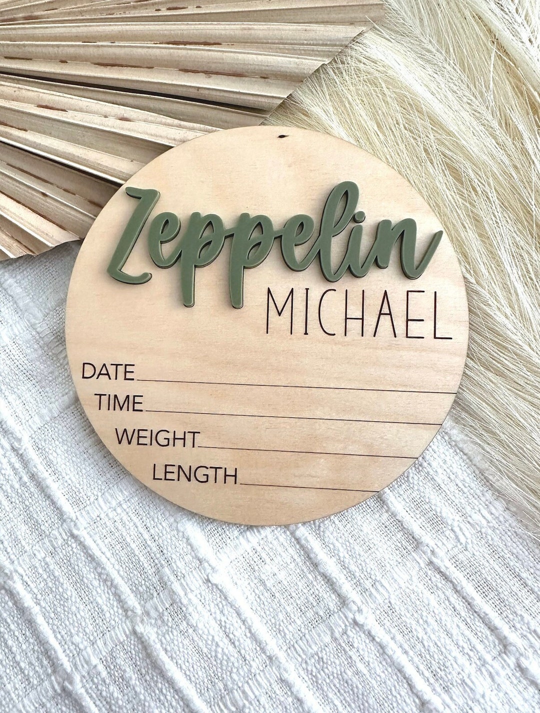 Personalized Wood Name Round: Baby Stats, Newborn Photo Prop - Etsy