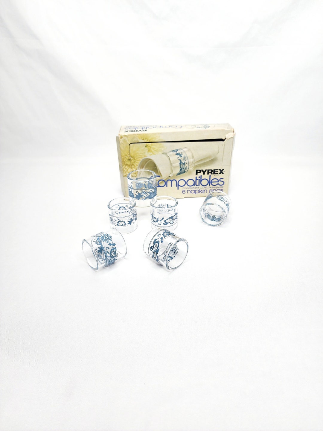 Pyrex Compatibles Corelle Old Town Blue Glass Napkin Rings Set of 6 ...
