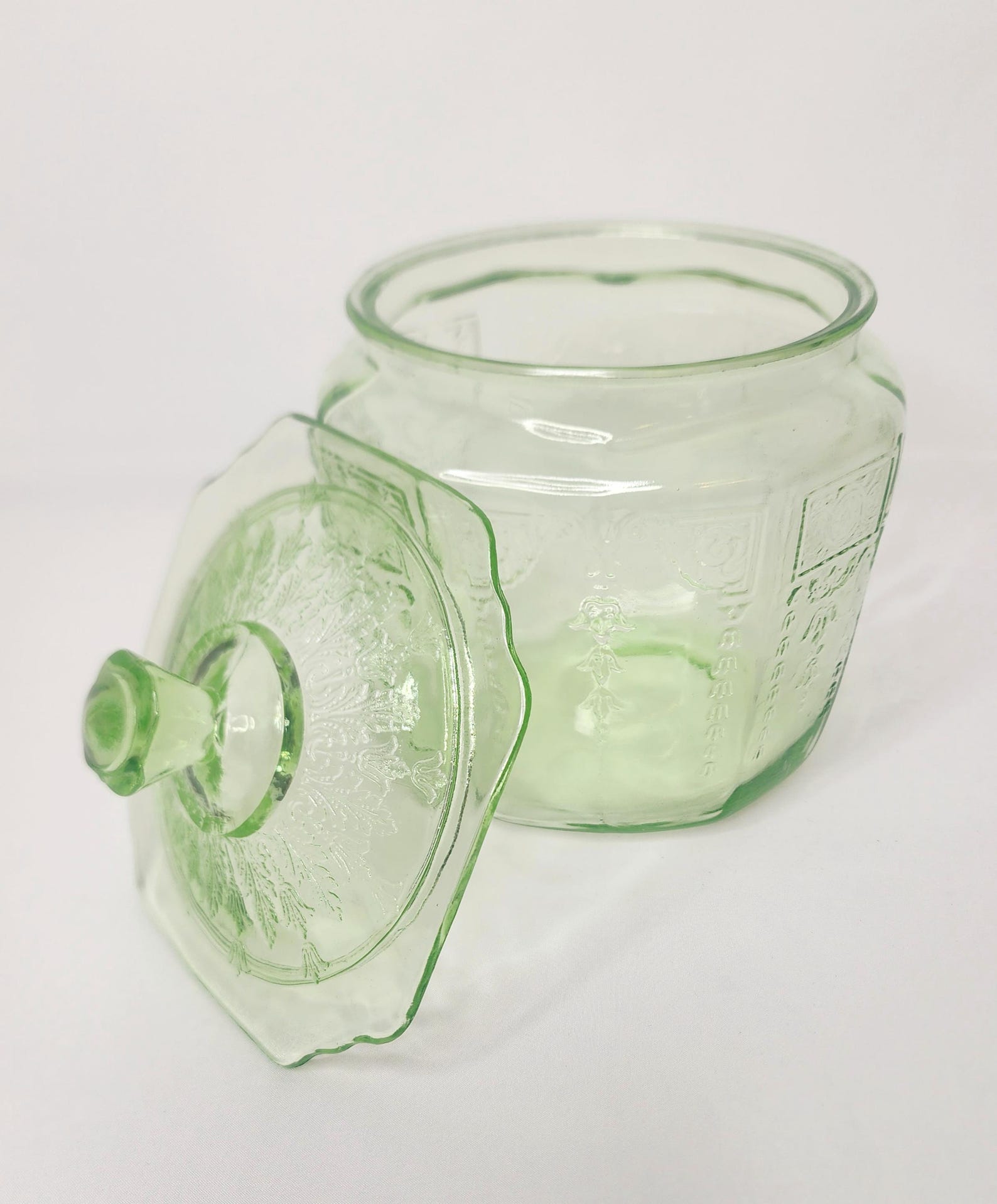 Anchor Hocking Princess Green Uranium Cookie Jar With Lid Glows ...