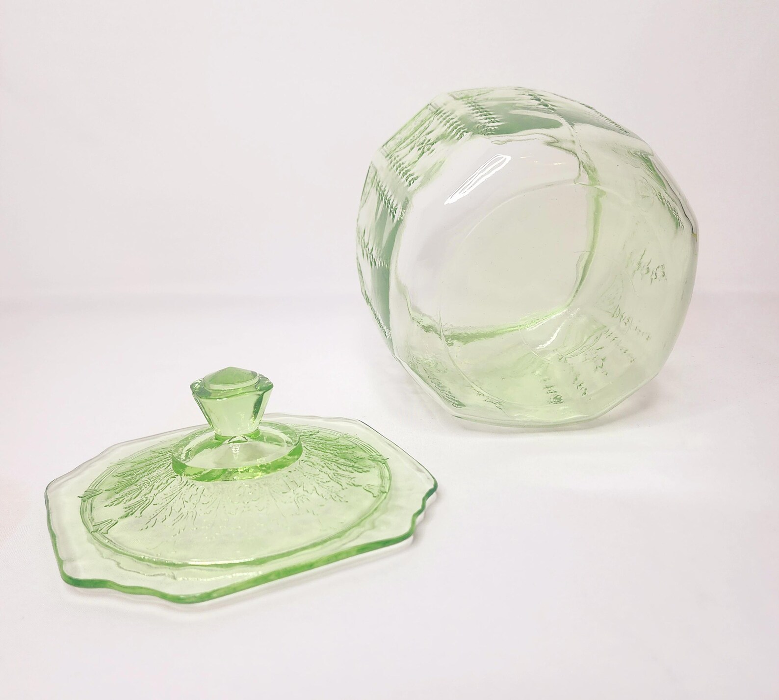 Anchor Hocking Princess Green Uranium Cookie Jar With Lid Glows ...