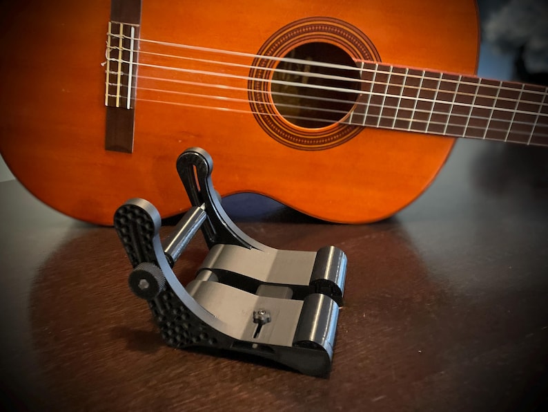 The RIFF REST™ for Acoustic Guitar - Ergonomic Leg Rest for Acoustic ...