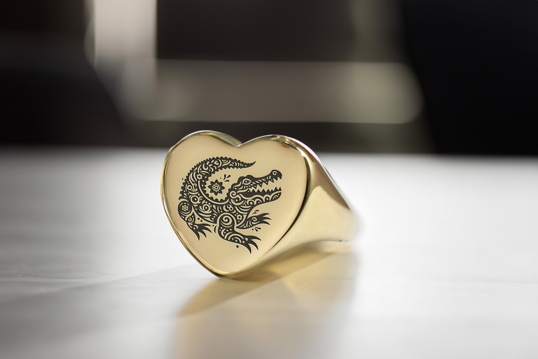 14k Gold Crocodile Signet Ring · Custom Alligator Signet Ring ...