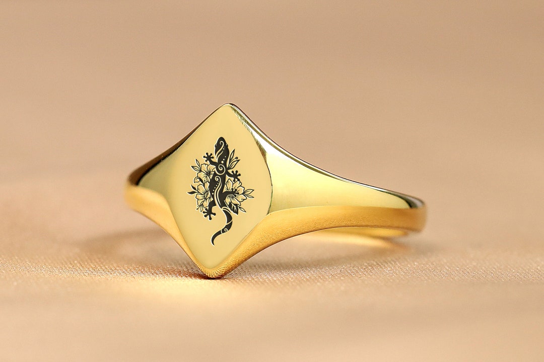 14k Gold Lizard Signet Ring · Animal Ring · Engraved Lizard Ring ...