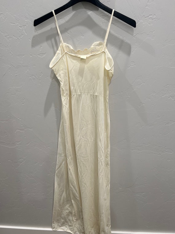 Vintage Off White Lacy Nightgown and Matching Robe | … - Gem